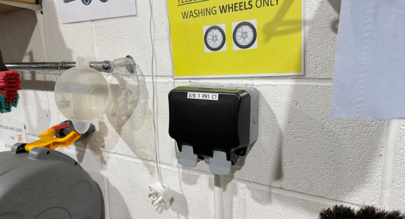 Socket Overload Calculator | A.M Electrics Devon LTD